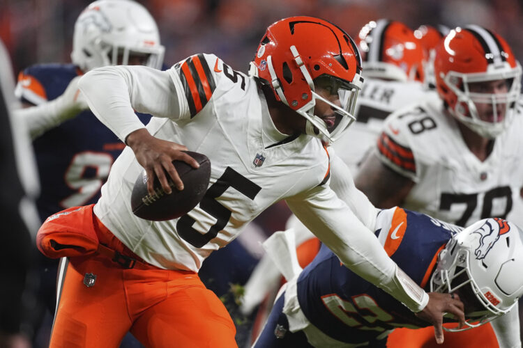 Browns getting record-setting performance from Winston, but still ...